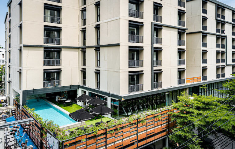 クロス バイブ バンコク スクンビット。BTSオンヌット近く！1泊6,000円前後で泊まれるコスパが高くて綺麗なホテル宿泊レビュー。 | タイ一択